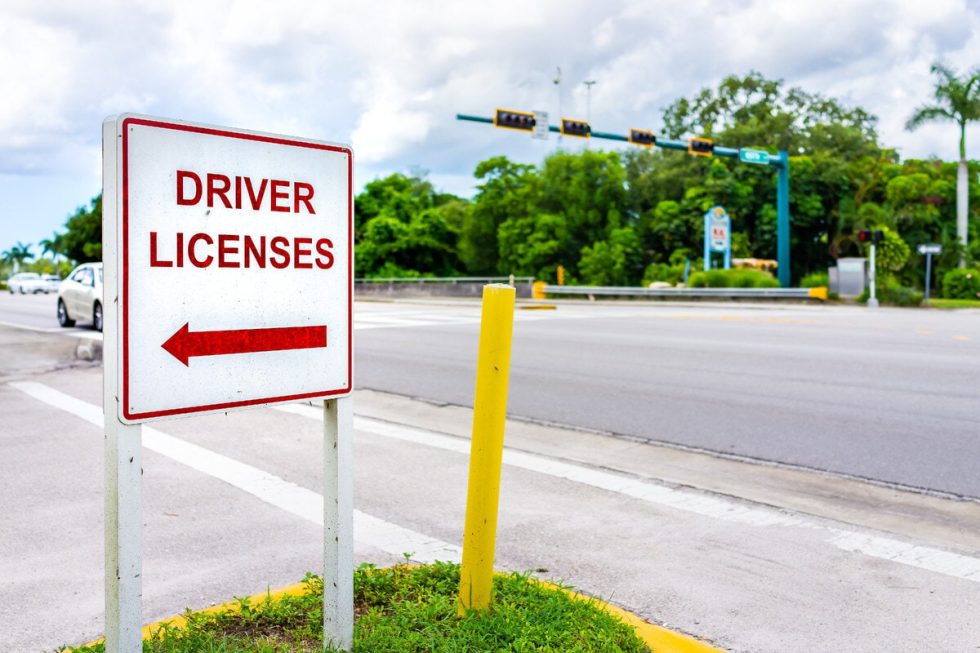 Florida Driver’s License: What to Bring to the FLHSMV - American Safety ...